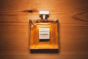 Colors That Represent Beauty: Top 3 Hues for Aesthetics